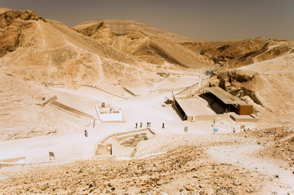 Exploring the Hidden Tombs of the Valley of the Kings Luxor - Odysseys ...